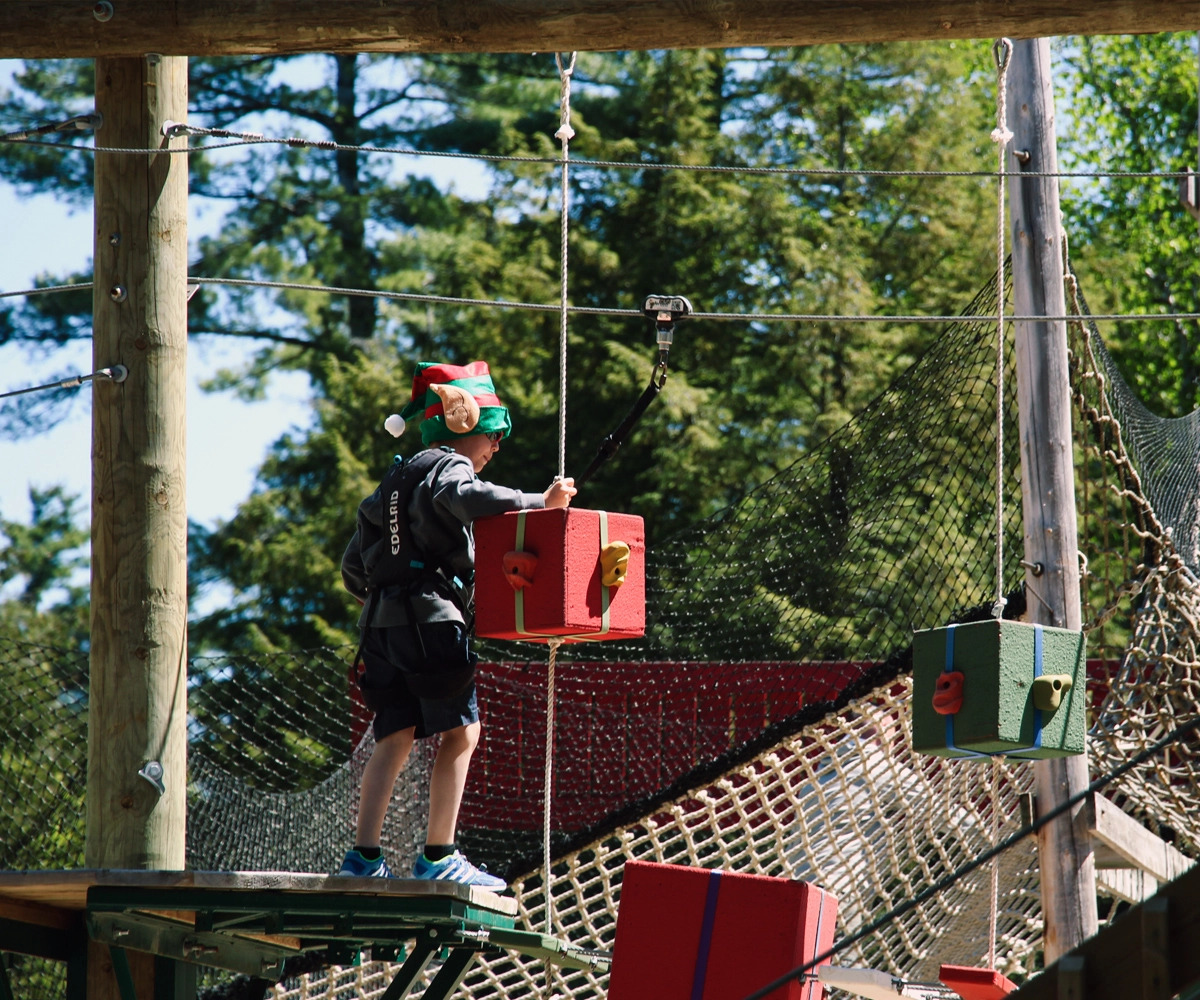 Elves Island – Elf Sky Challenge | Santa's Village